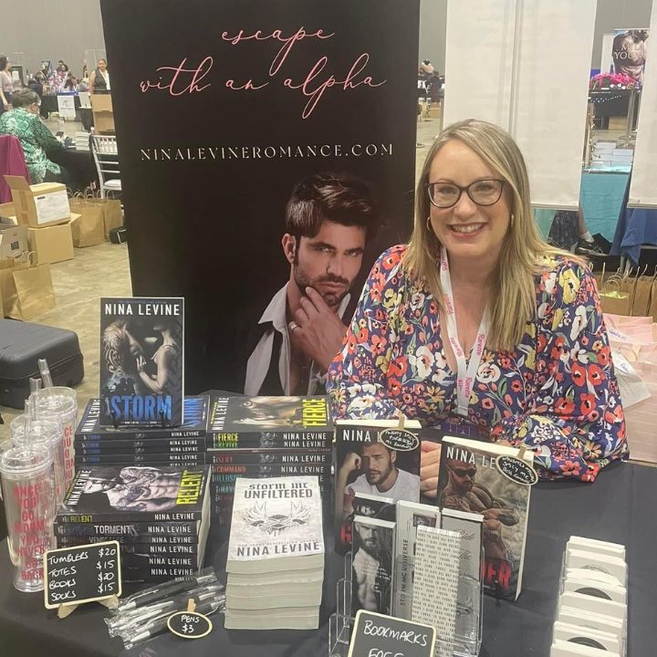 Hello, I'm Nina – Nina Levine Romance